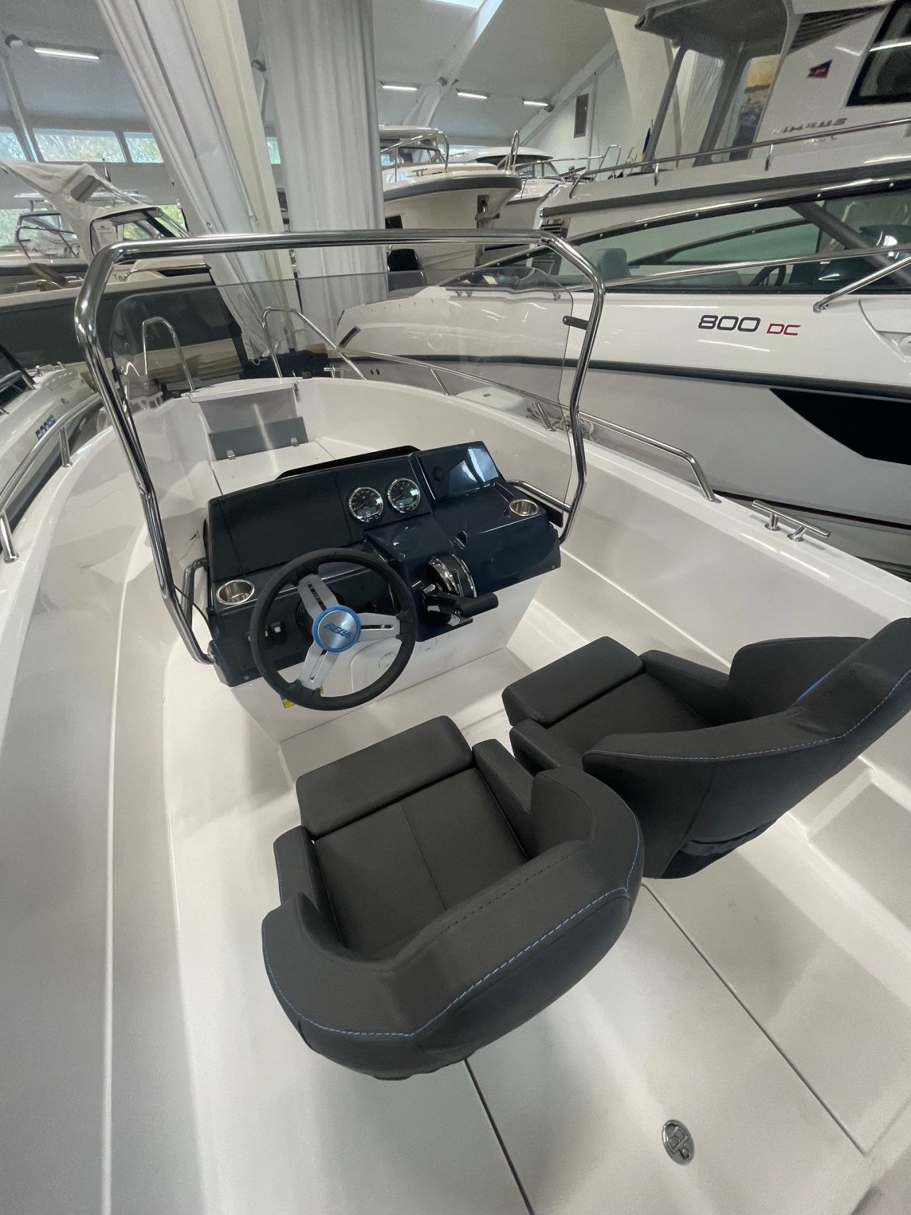 Bella 550R | Nimbus Göteborg